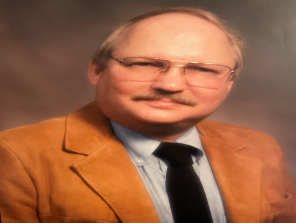 Physical Test Equipment Legend - Paul N. Gardner Jr, passes at 81