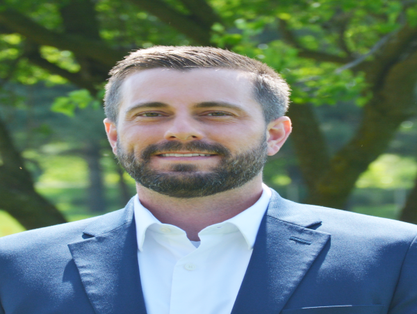 CHRISTIAN WARREN JOINS W. R. MEADOWS TO LEAD GROWTH OF GEMITE PRODUCT LINE