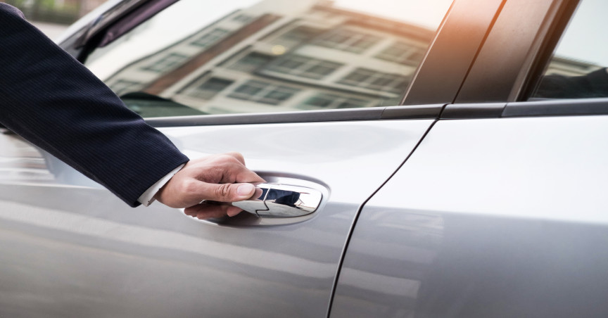 Seamless Journeys: From Airport Pickup to Gala Drop-Off with Alert ...