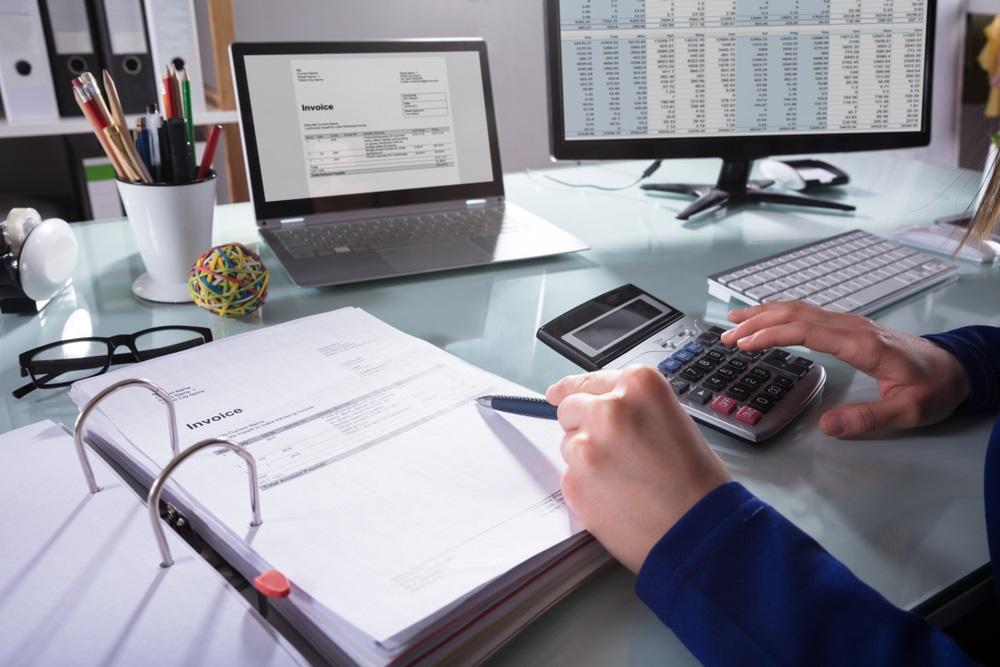 Can CBA Shares Outperform the ASX 200 in 2025? Here's What to Know